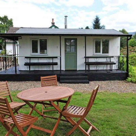 Self catering cottages, lodges, log cabins and apartments in Kinloch ...